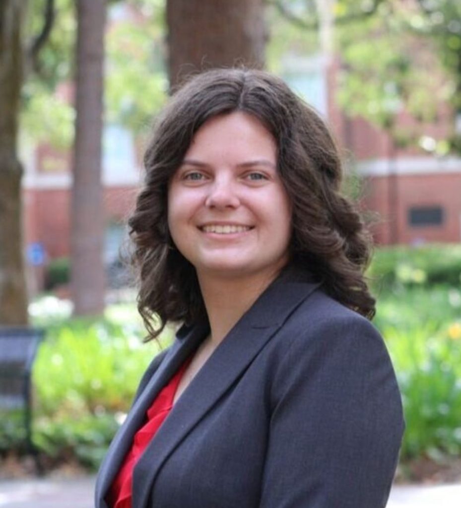 Kennedy and Izabela selected as University Scholars - The Schmidt Lab