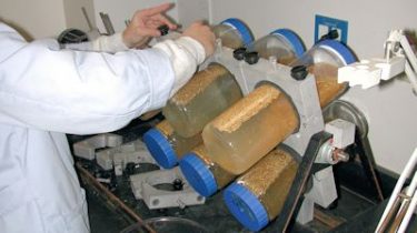 Leaching Tests for Characterizing Wastes - Dr. Timothy G. Townsend